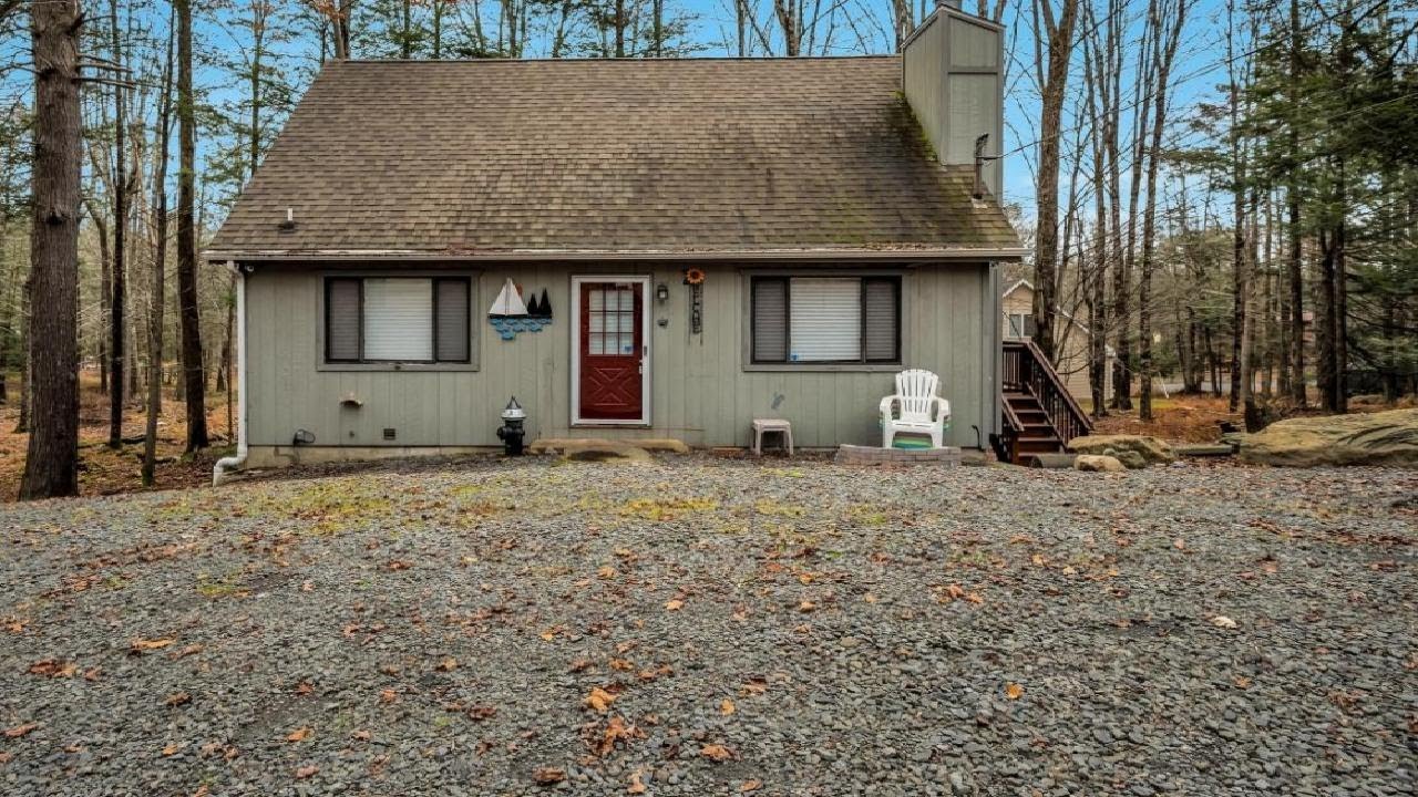 1038 Tomahawk Road, Lake Ariel, PA Presented by Kristin Terrones. - YouTube