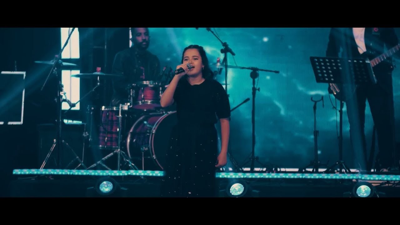 Talking to the Moon (Bruno Mars) - Ana Esther - PRA STAR Concert 2022 ...