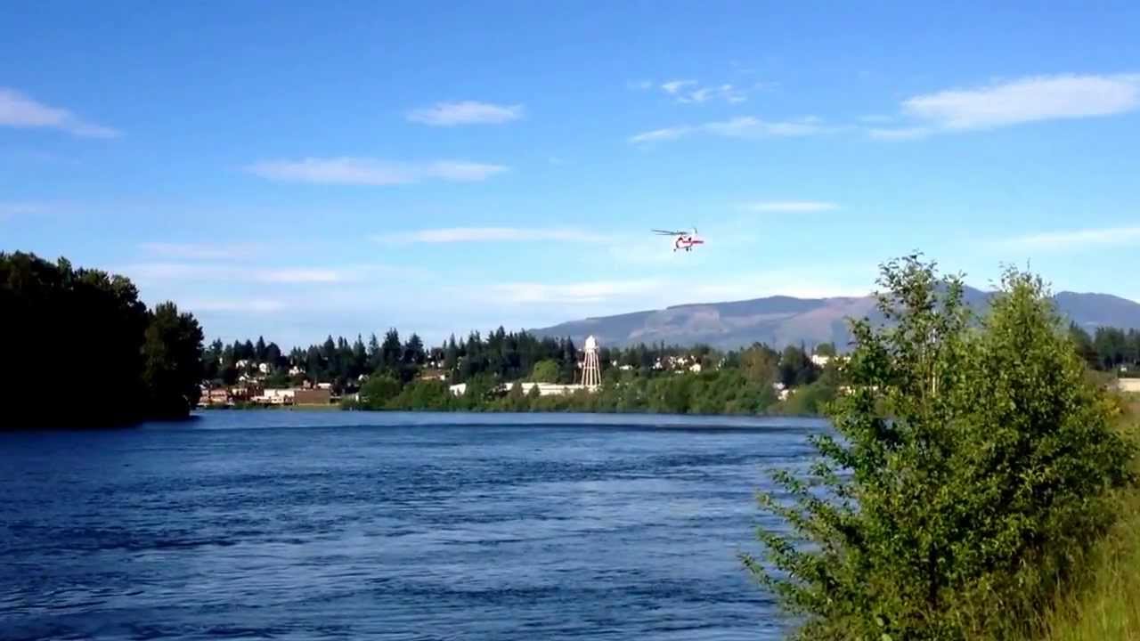 Helicopter flying low over Skagit River, Mount Vernon Wa. - YouTube