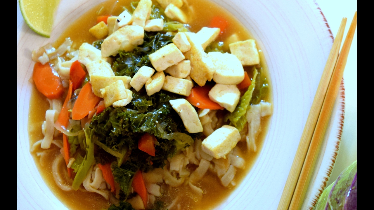 Rad Na - Noodles with Vegetables in Gravy (Part 1) ราดหน้า - YouTube