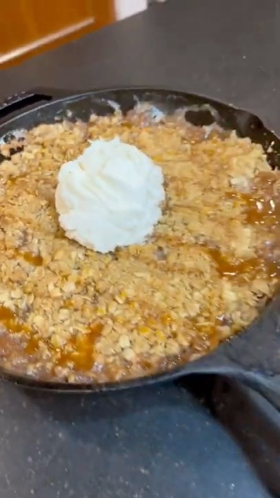 Caramel Apple Crisp - YouTube