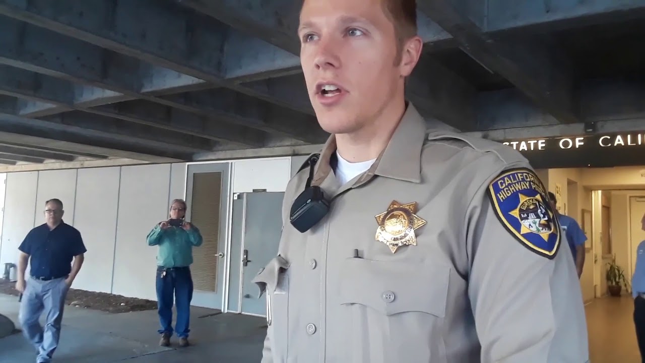 SANTA ANA STATE BLDG SECURITY GUARD MELTDOWN PART 1 - YouTube
