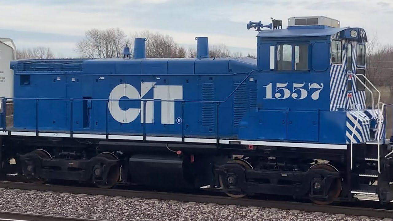 BNSF 6976 w/ NS power and CITX Unit leads Manifest HGALTUL on 11/26/22 ...