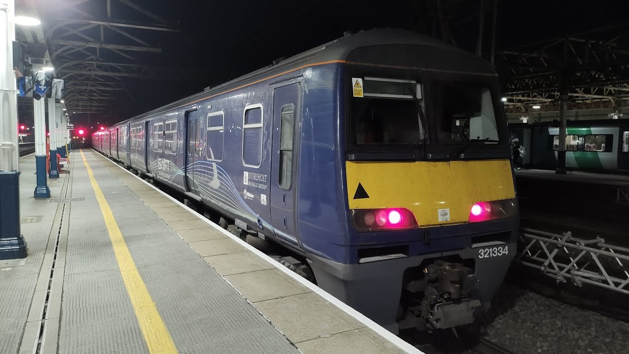 Swift Express Freight 321334 at Crewe 3/11/22 - YouTube