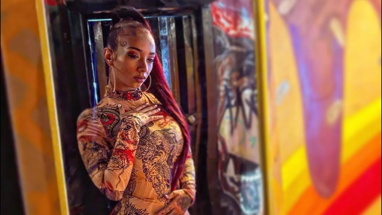 Shesoicytv IG Live - YouTube