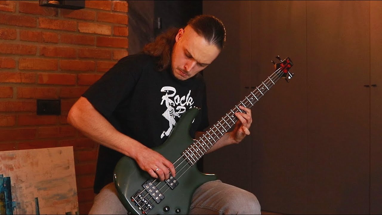 Playing Slayer on bass (but I just can't help it...) - YouTube
