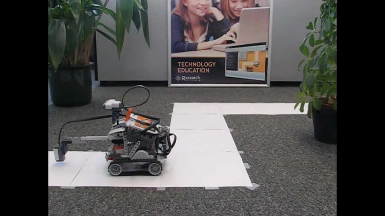 Run your RoboMind script on Lego NXT - YouTube