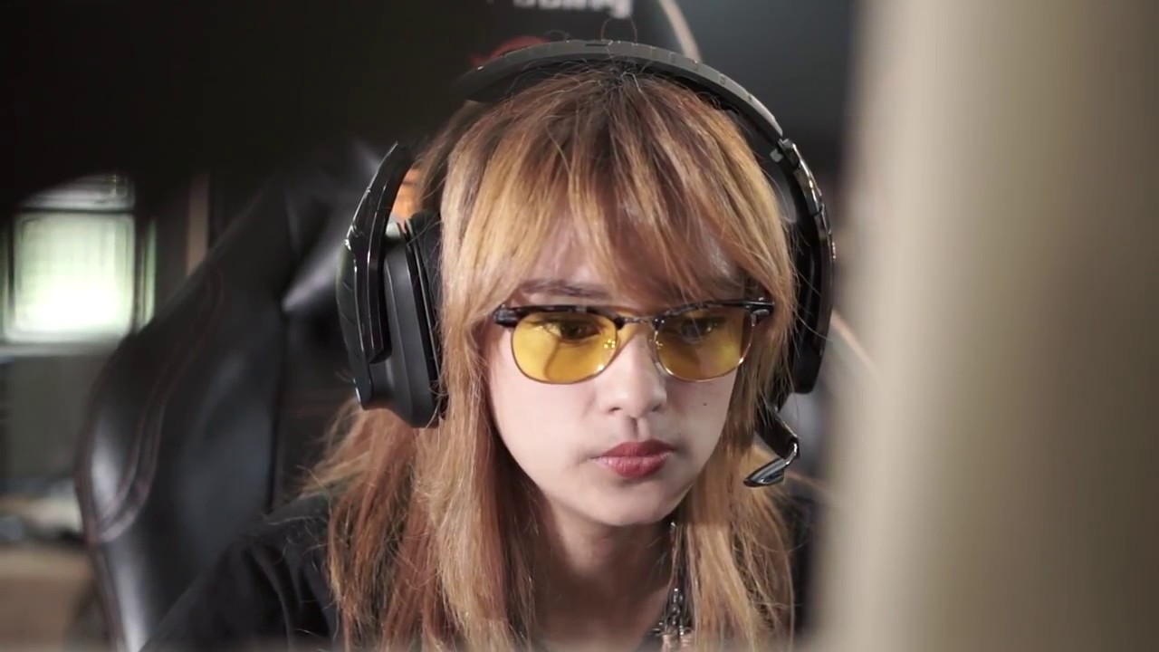 Audrey main 'watchdog 2' - YouTube