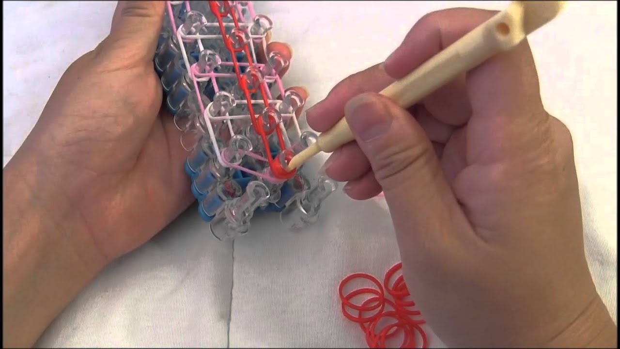 How to Make a Classic Rainbow Loom Ladder Bracelet with Rainbow Braid ...