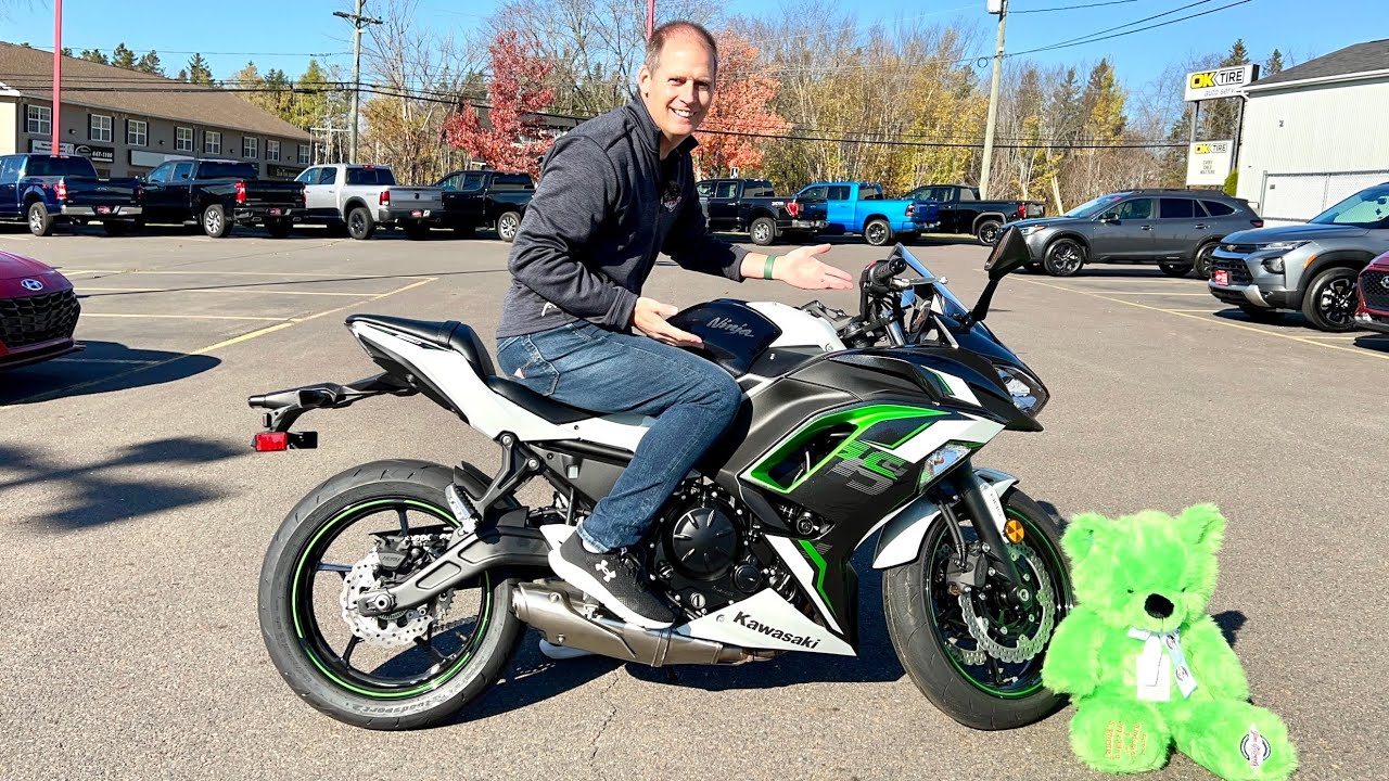 Kawasaki Ninja 650 - Street Sport Perfection! - YouTube