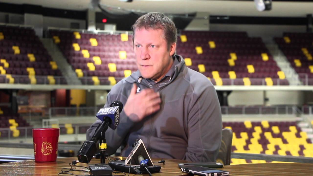 2015-16 UMD Men's Hockey: Scott Sandelin Press Conference (3/30/16 ...