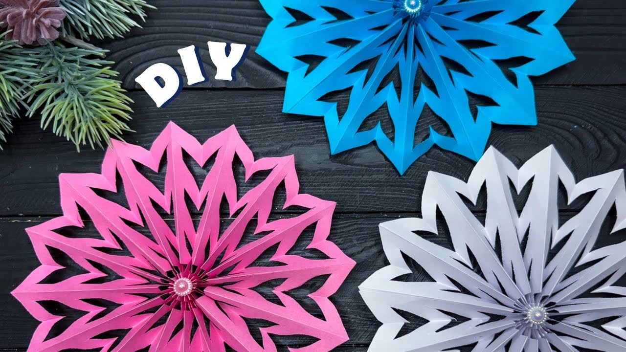Paper Snowflake Tutorial Christmas decorations DIY - YouTube