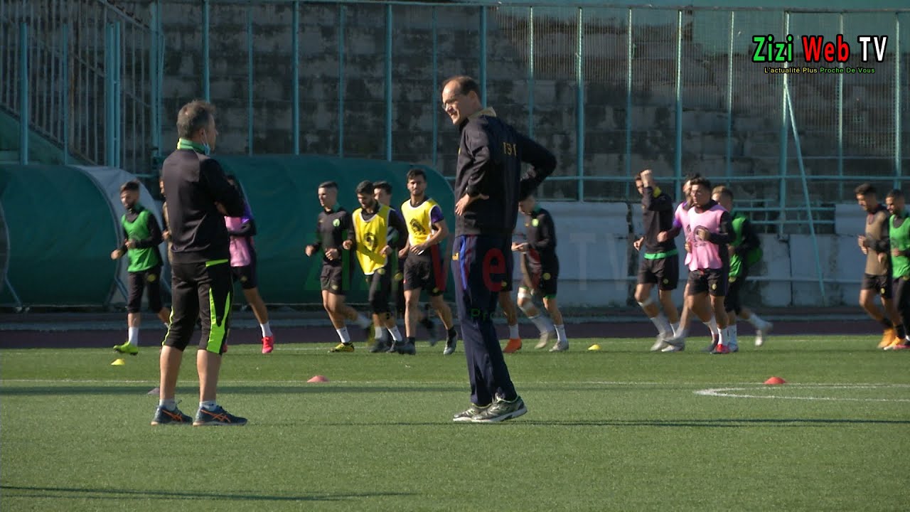 JSK – Les Canaris Se Préparent Pour Le Match De JSM Skikda ... Ambiance ...