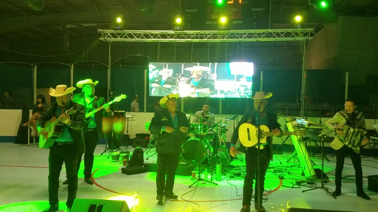 Dueto Hermanos Salgado Norteño feat. Latinos clan - YouTube