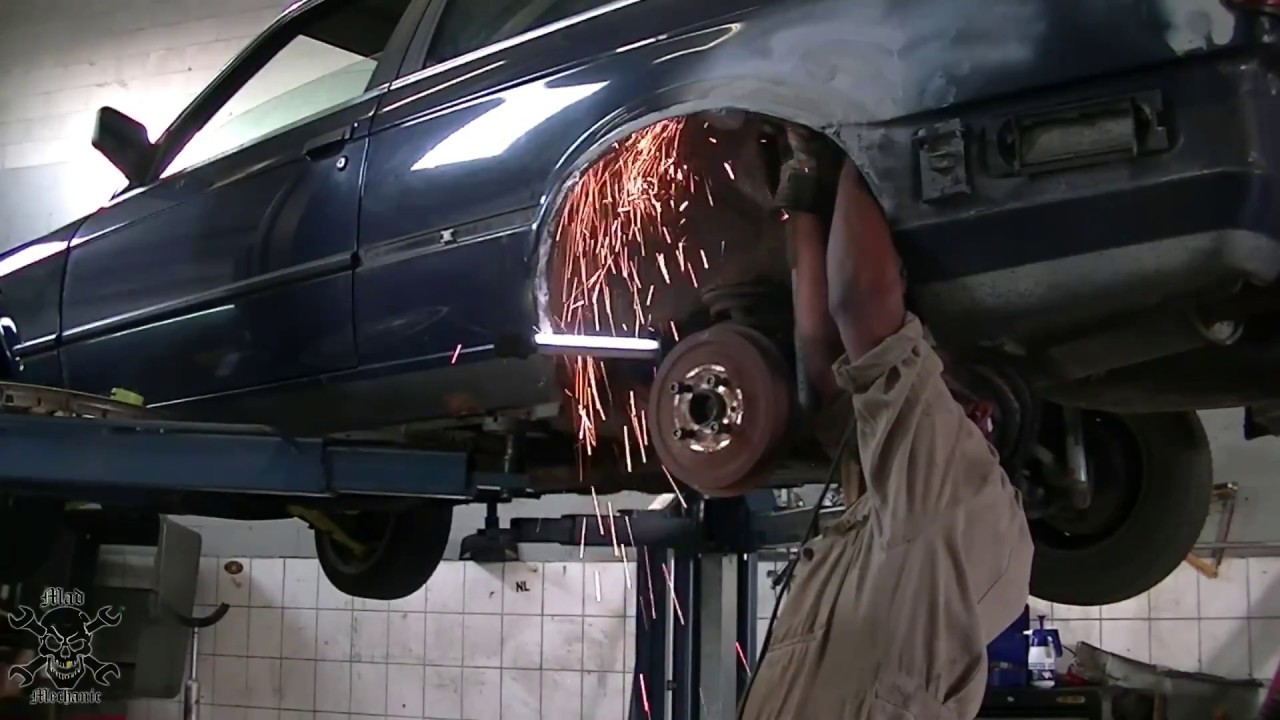 Working On The E30 Rust (part 1) - YouTube