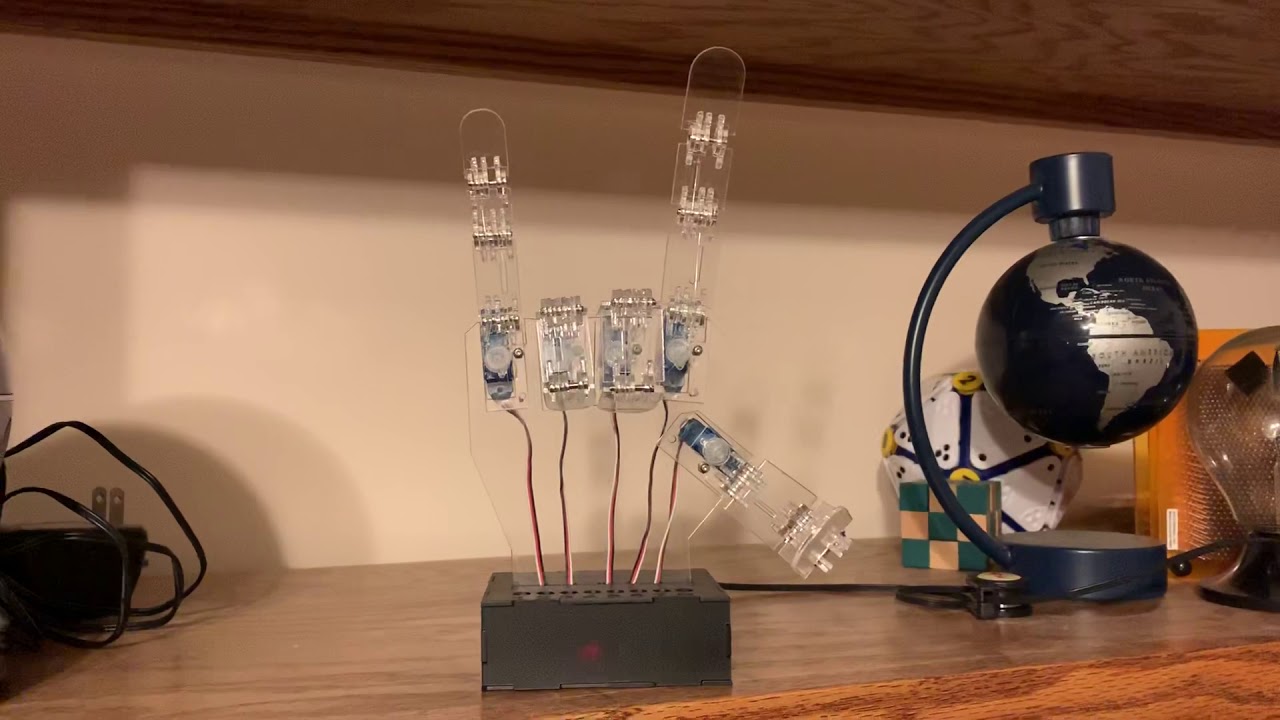 Animatronic hand/motorized dispay - YouTube
