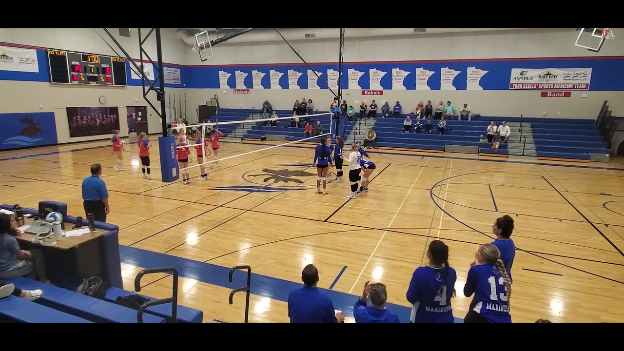 Silver Bay Mariners vs Moose Lake - YouTube