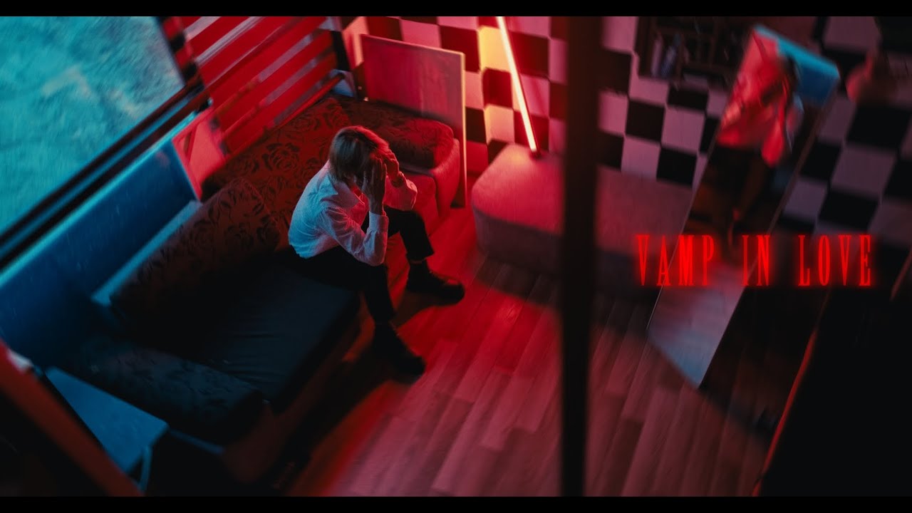 VAMP IN LOVE ( Visualizer ) - YouTube