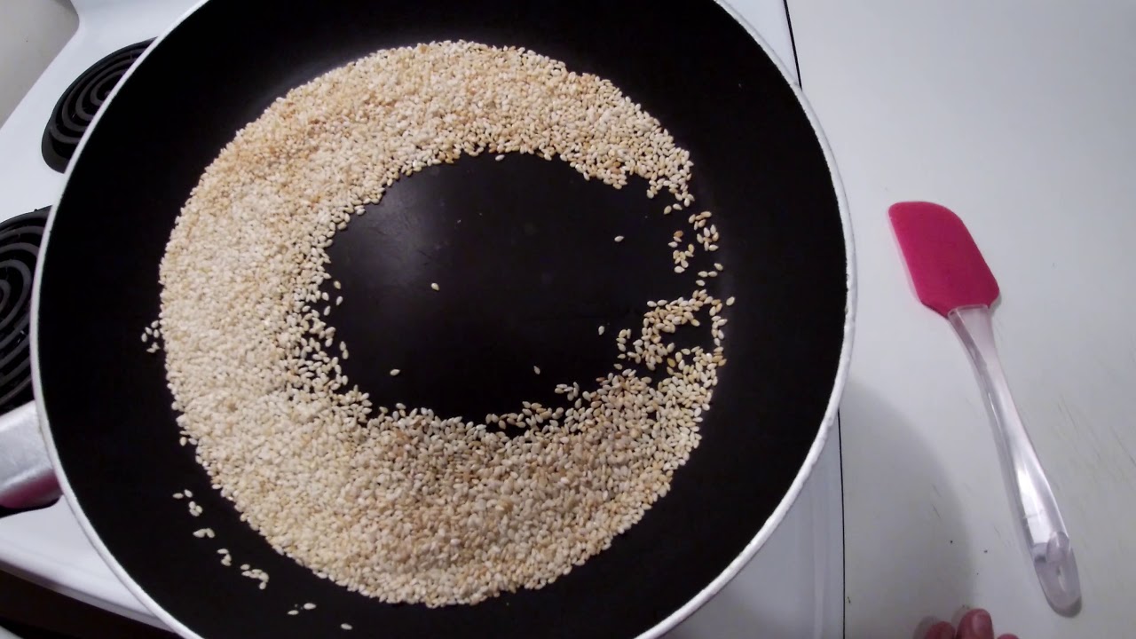 How to toast Sesame Seeds. (easy recipe) - YouTube