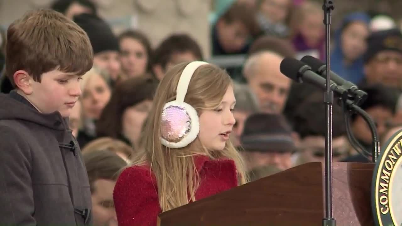 Gov. Andy Beshear's children read prayer during ceremony - YouTube