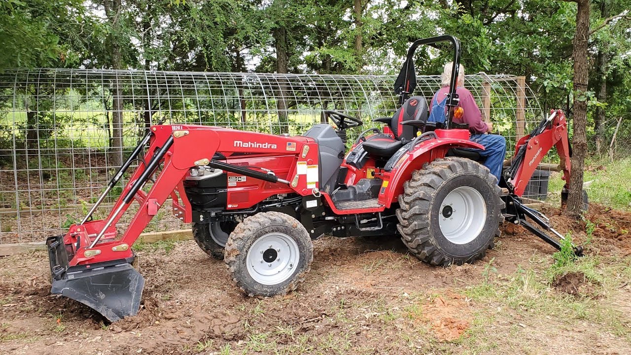 Tractor driving! My county roads make a good loop. - YouTube