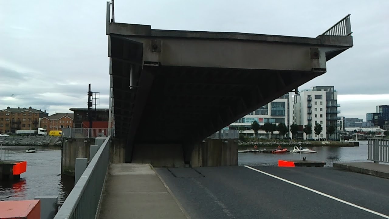 Lowering the East-link Bridge in Dublin, Ireland - YouTube