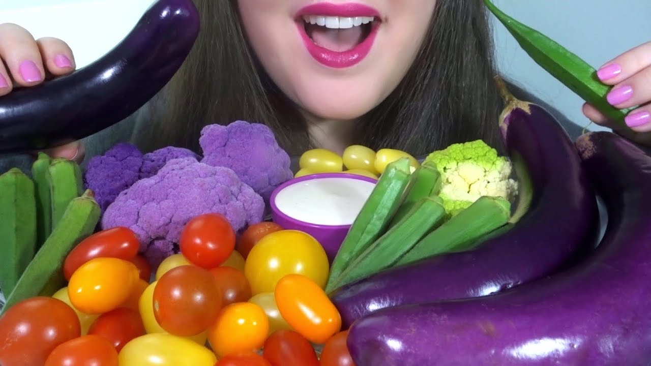 HEALTHY ASMR Raw Veggie Platter [Eggplant, Okra, Tomatoes, Cauliflower ...