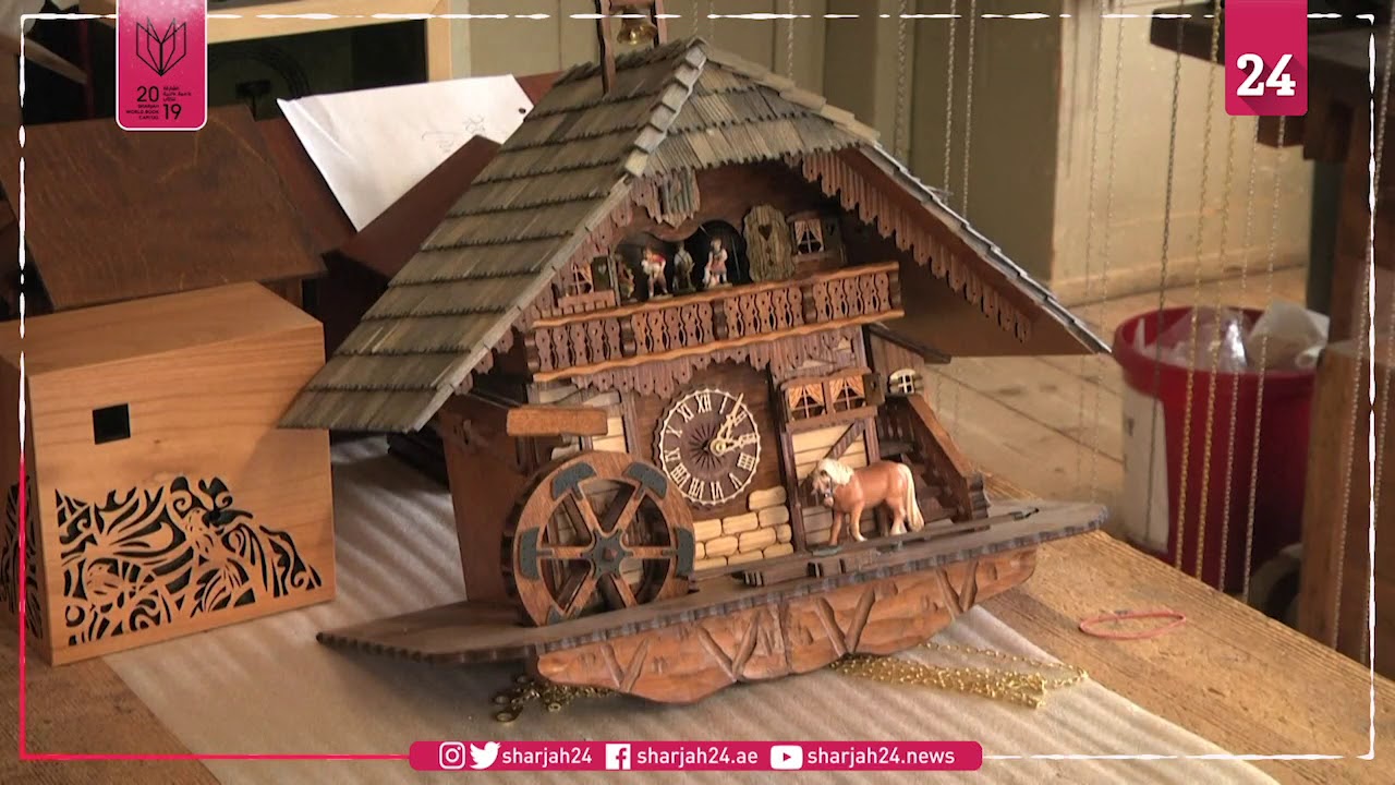 Germany: revival of the traditional Black Forest Cuckoo Clock - YouTube