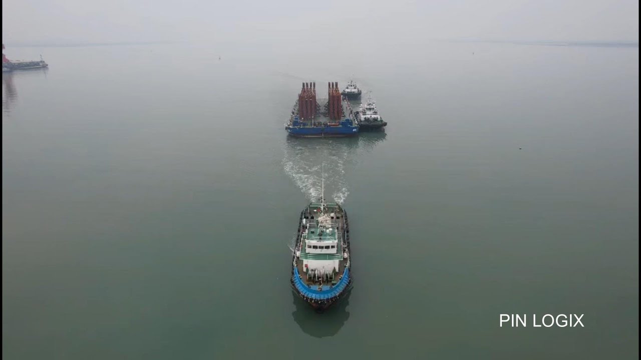 [Pin Logix] Container Vessel's Lashing Bridge by Tug & Barge - YouTube