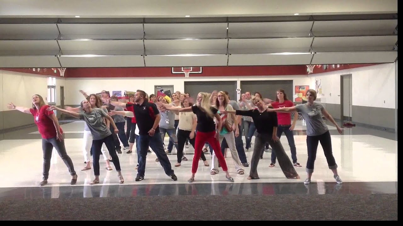 "Everything is Awesome" at Crimson View Elementary! - YouTube