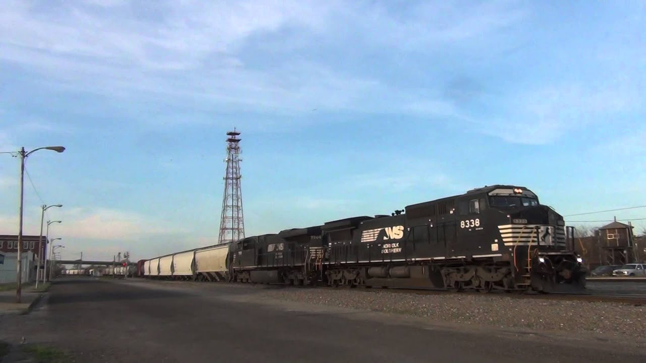 NS 8338 East at Centralia, IL 4/20/14 (HD) - YouTube