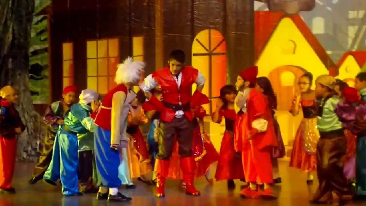 Alex Salomon Canta a Gaston - YouTube