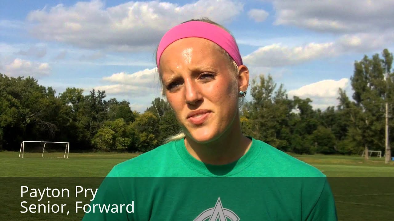 Senior Payton Pry previews upcoming weekend for Augustana soccer - YouTube