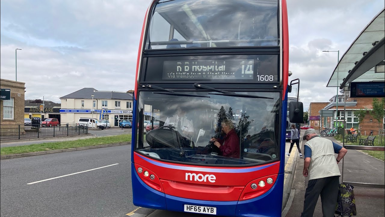 Morebus 2015 ADL Enviro400 (HF65 AYB) on the 14 to Royal Bournemouth ...