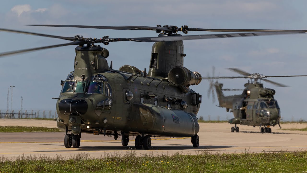 British Military Helicopter 🇬🇧👑 rehearsal at RAF Waddington. Merlin ...