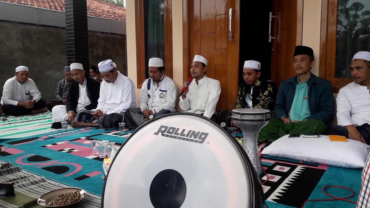 Ceramah Agama oleh KH. Idris Hamid - YouTube