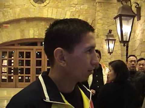 David Rodela Walking Around In Dallas - YouTube