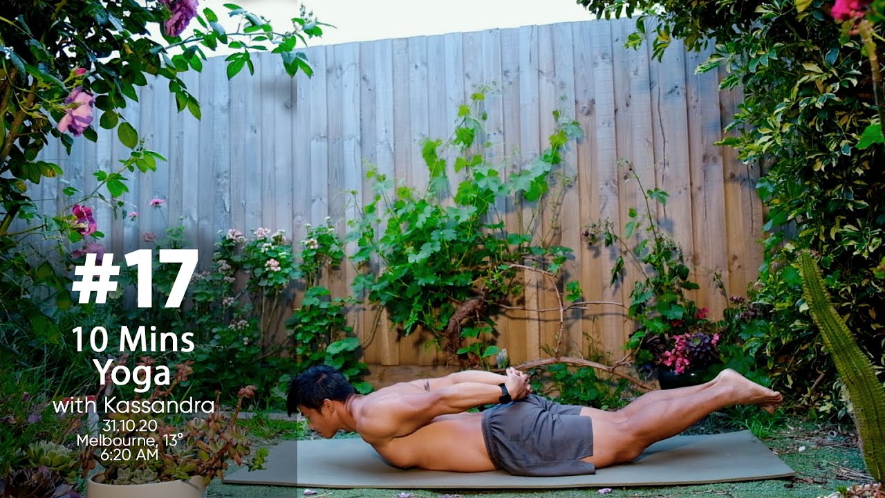 Day 17 Morning Yoga Stretch with Kassandra | 10 Minutes Morning Yoga ...