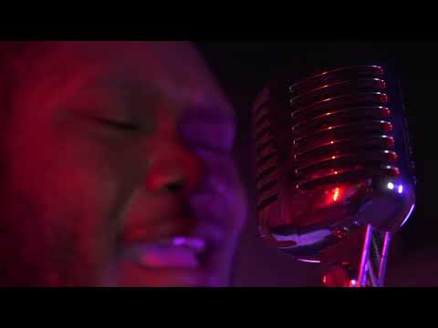 R2R MOE | LIVE ACTION CORNER - YouTube