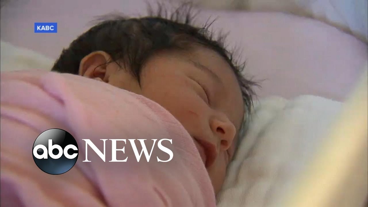 Woman Delivers Baby in Hospital Toilet - YouTube