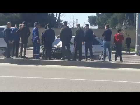 Bakının Nobel prospektində qəza baş verib