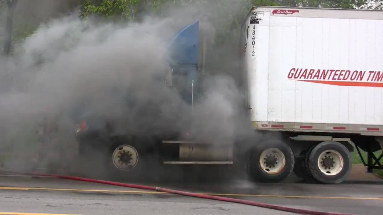 Semi fire on 9th Street - YouTube