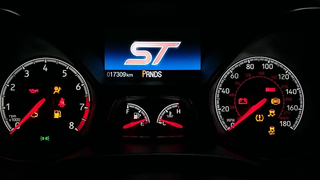 2016 Ford Focus ST Speedometer Instrument Cluster Turn On - YouTube