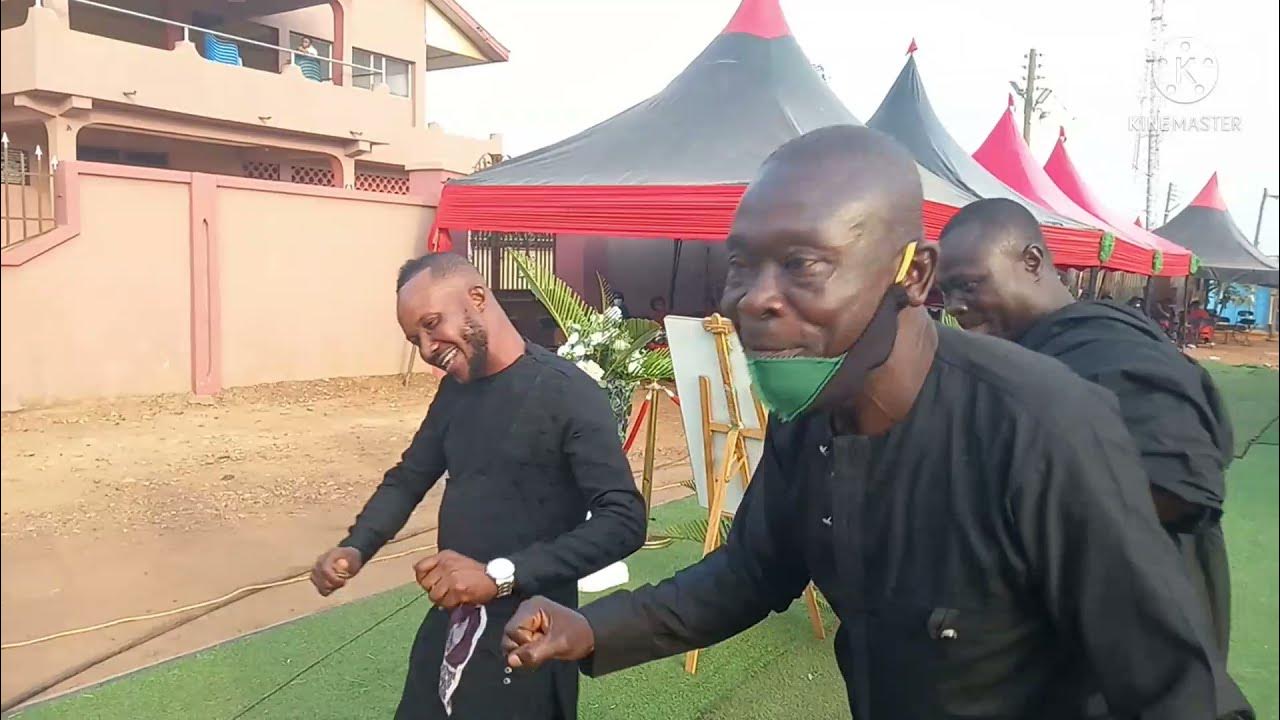 gospel highlife music professor kofi abraham massive performance - YouTube