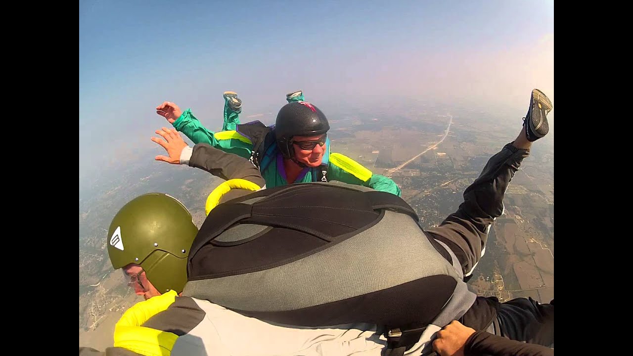 AFF Level 2 - Fall 2013 - Skydive Temple - YouTube