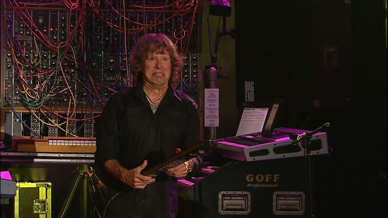 Keith Emerson Band - Tarkus - Live in Moscow 2008 (HD) - YouTube