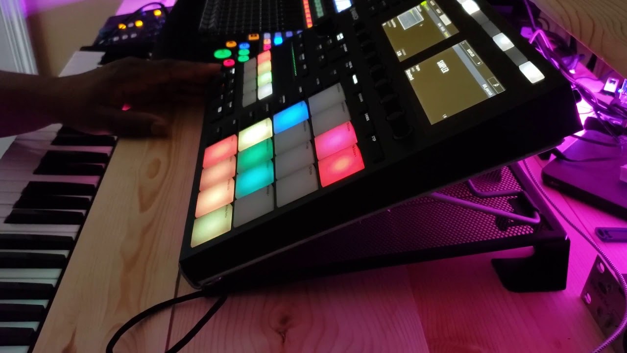 Maschine Mk3 beatmaking clips - YouTube