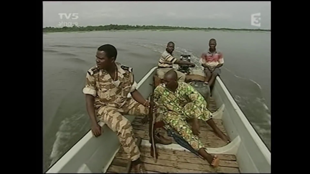 Magazine Thalassa spécial Bénin (en 2003) : Le trafic d'essence kpayo ...