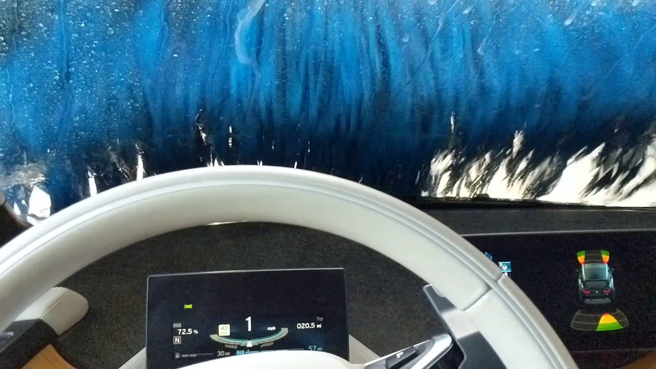 BMW i3 in car wash - YouTube