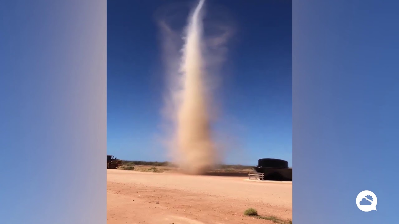 Dust devil in Australia - YouTube